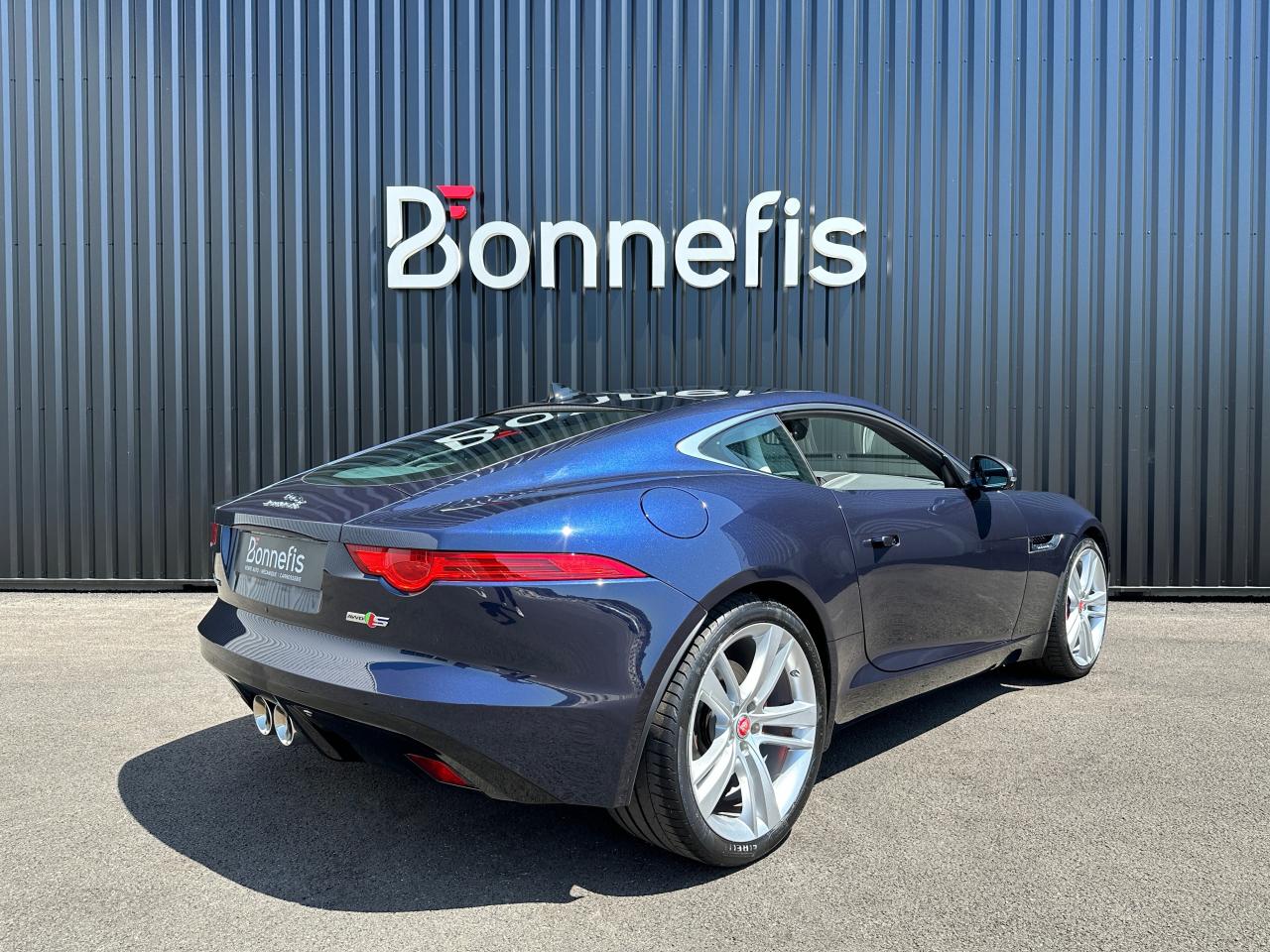 BONNEFIS AUTOMOBILE - JAGUAR-F-TYPE-S 3.0 V6 380ch AWD BVA8, GPS | CAMERA | TOIT PANO ...