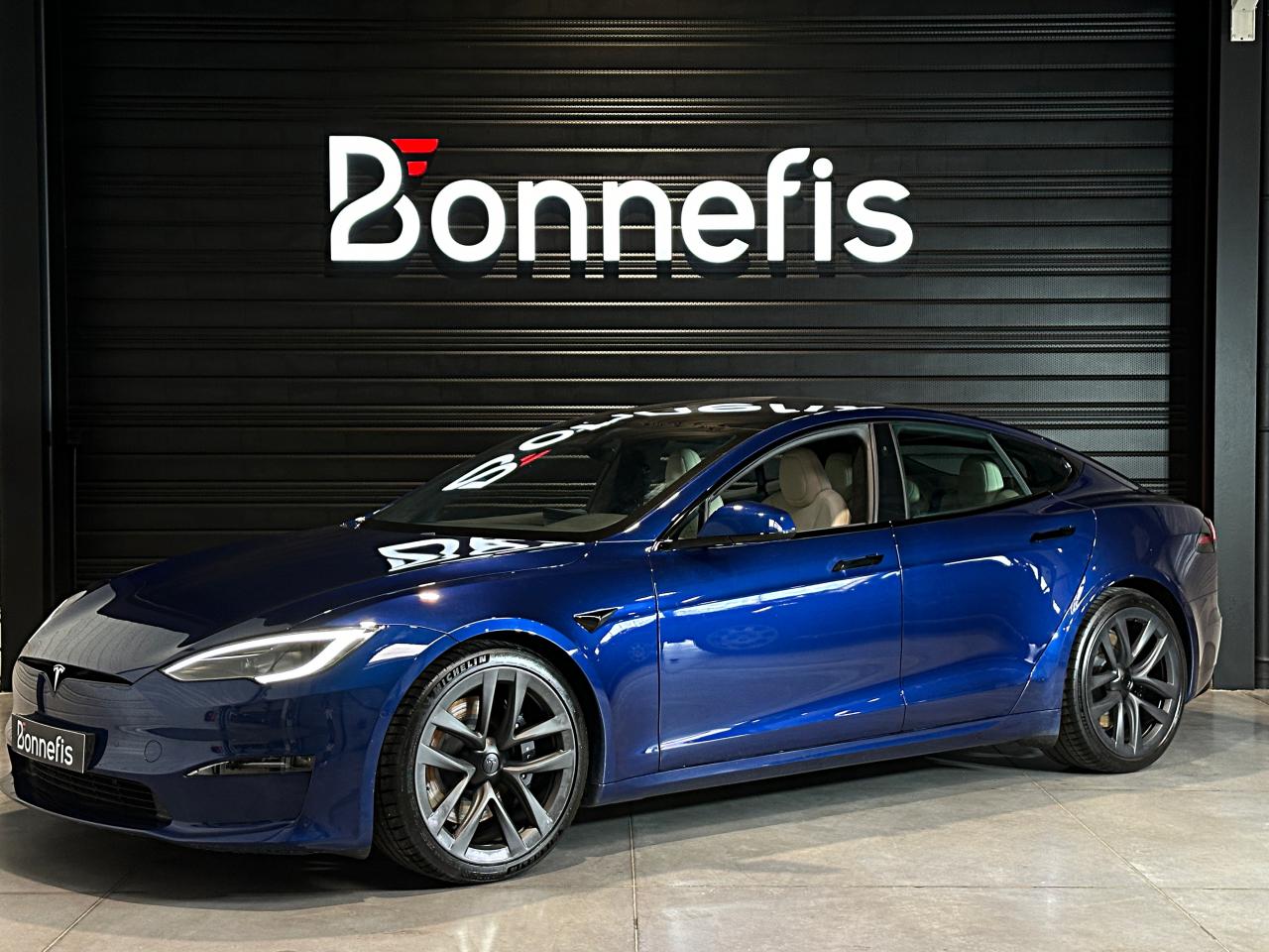 Bonnefis, Centre multimarque reconnu et apprécié.